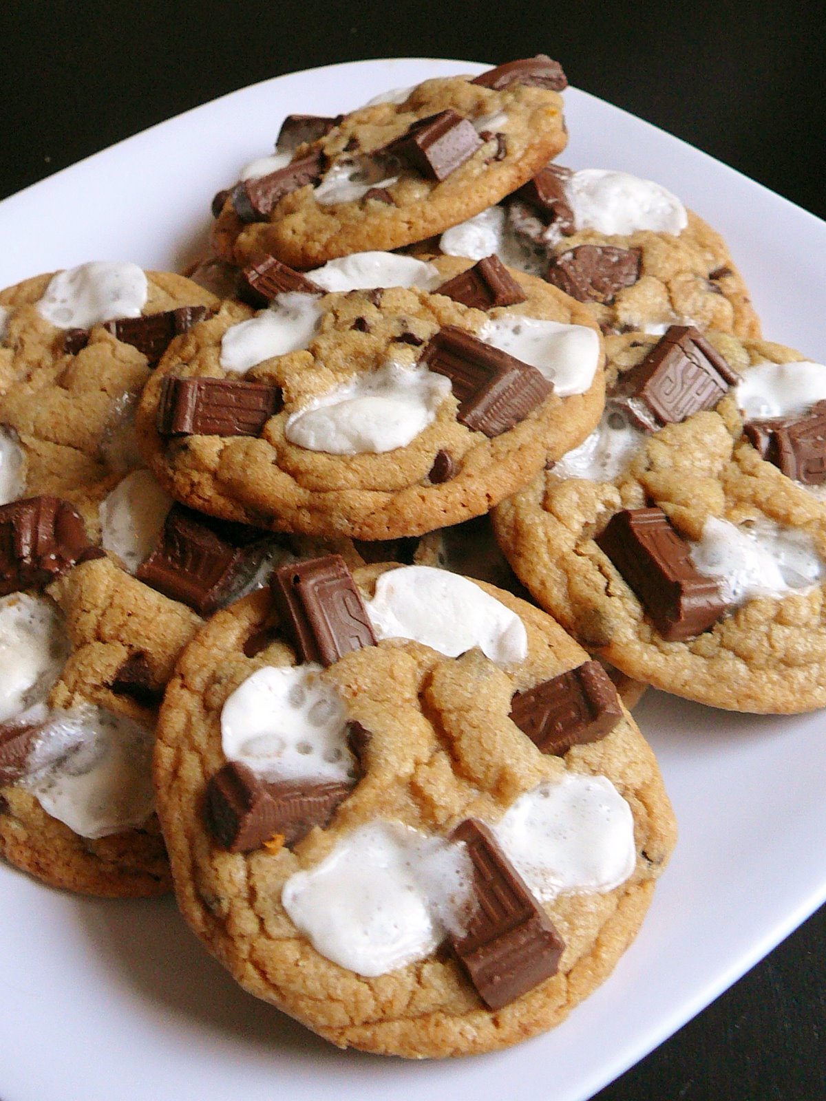 S'more Cookies - Foodbeast