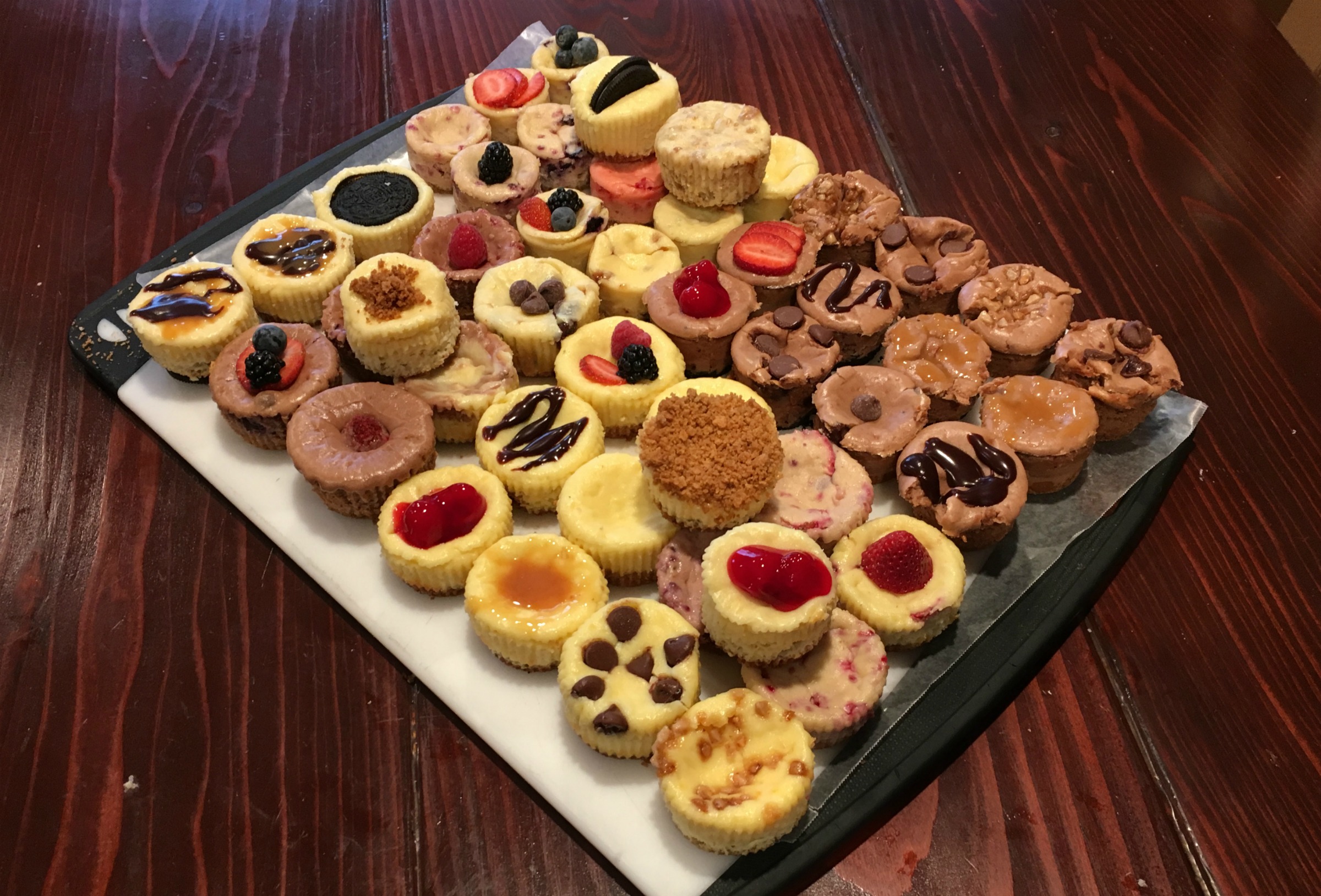 This Dude Baked His Girlfriend 50 Different Cheesecakes For Her ...