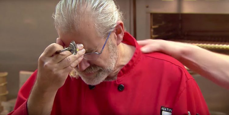 This Chef Broke Down In Tears After Trying Gordon Ramsay's Food - FoodBeast