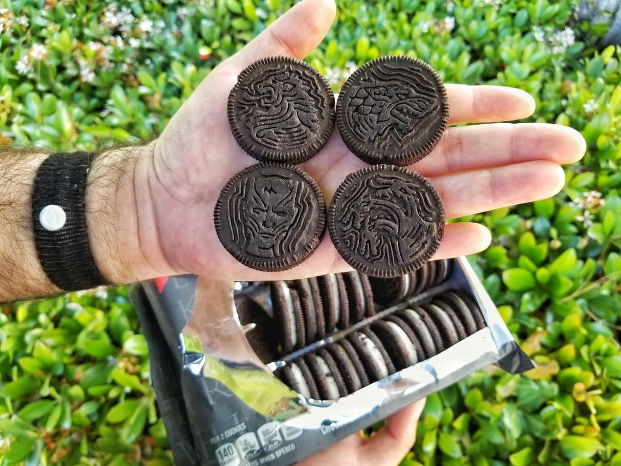 Custom Game Of Thrones Designed OREOs Hit Shelves April 8th, Here Is A ...